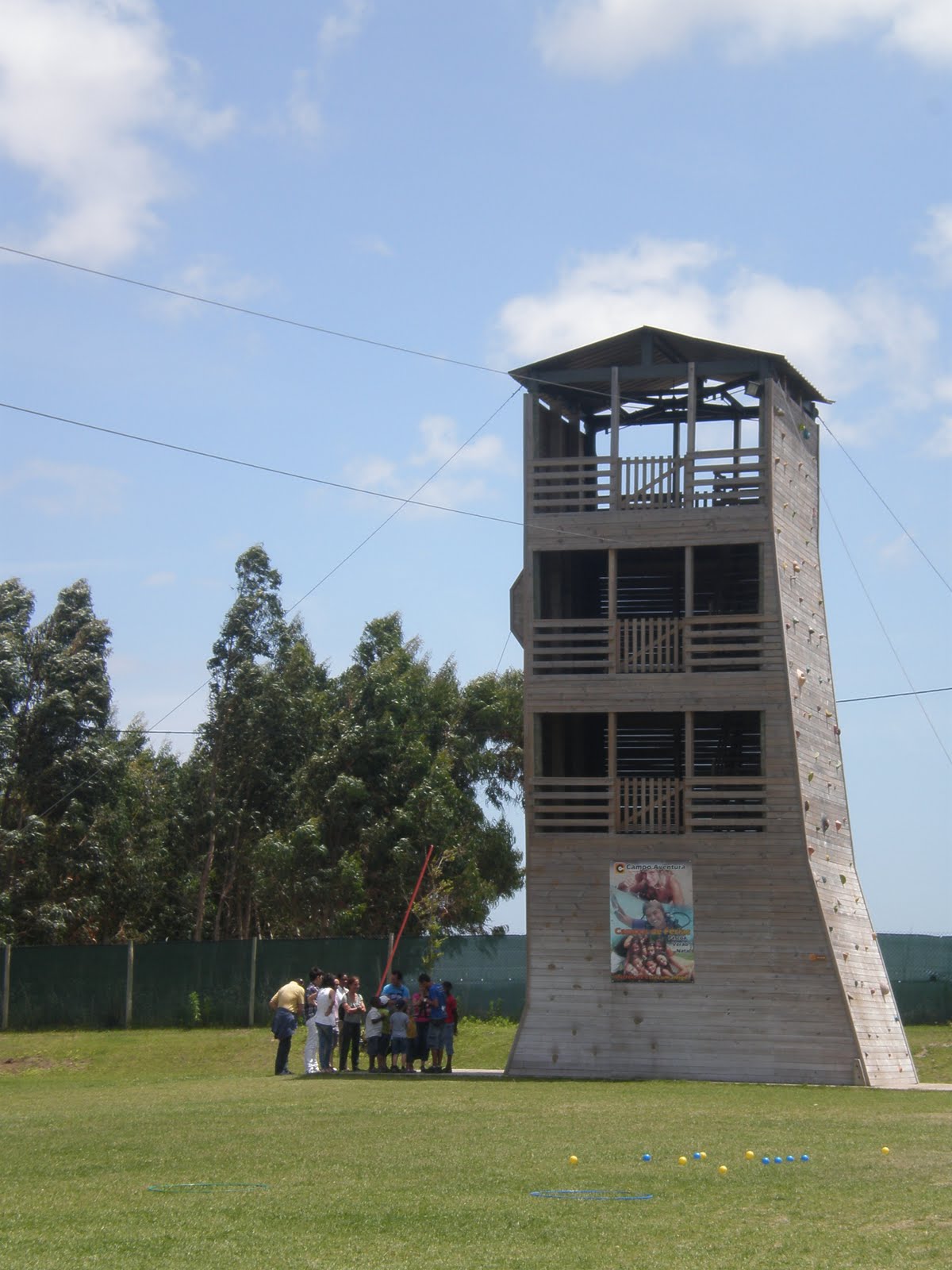 Roda de Amigos: Passeio de Final de Ano ao Campo Aventura