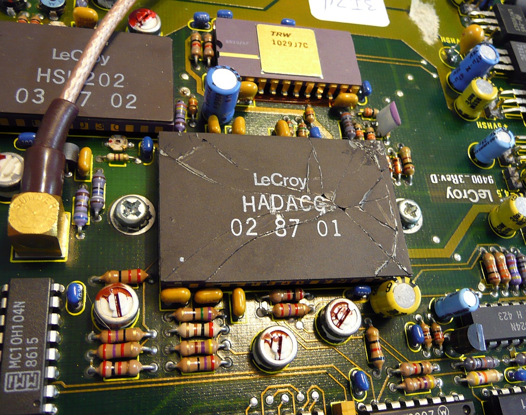 Japan's World of Digital Electronics: Disassembling a LeCroy 9400 (125MHz Digital Storage ...