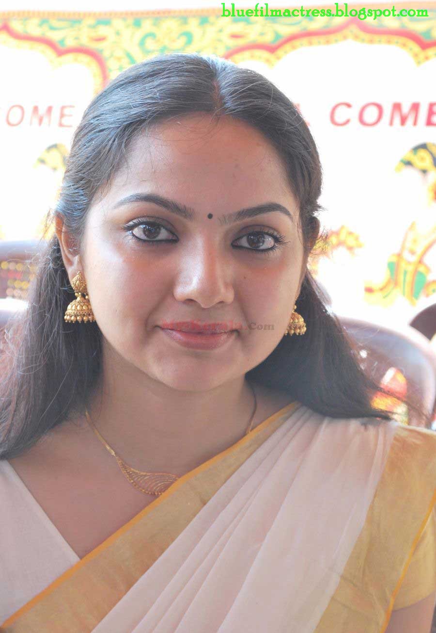 Girls and Aunty Actress Rare Gallery: Mallu Samvritha Sunil in Kerala ...
