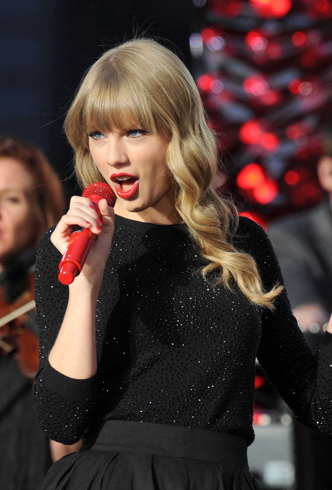 Female Singers: Taylor Swift pictures gallery (40)