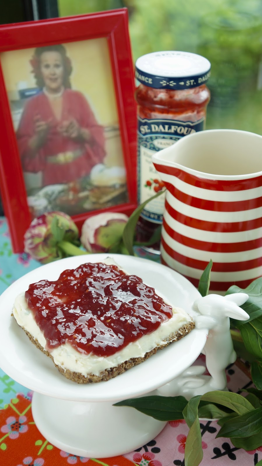 Keep Calm and Fanny On - The Fanny Cradock Food Blog: July 2016