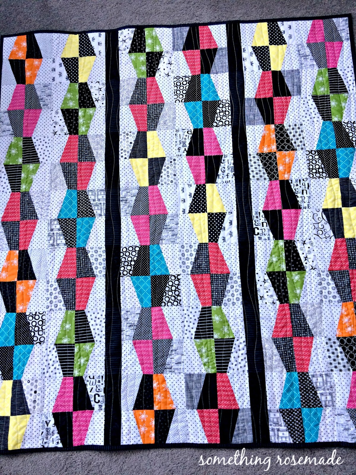 something rosemade: The Last Quilt of 2017: Splash of Color Quilt is ...