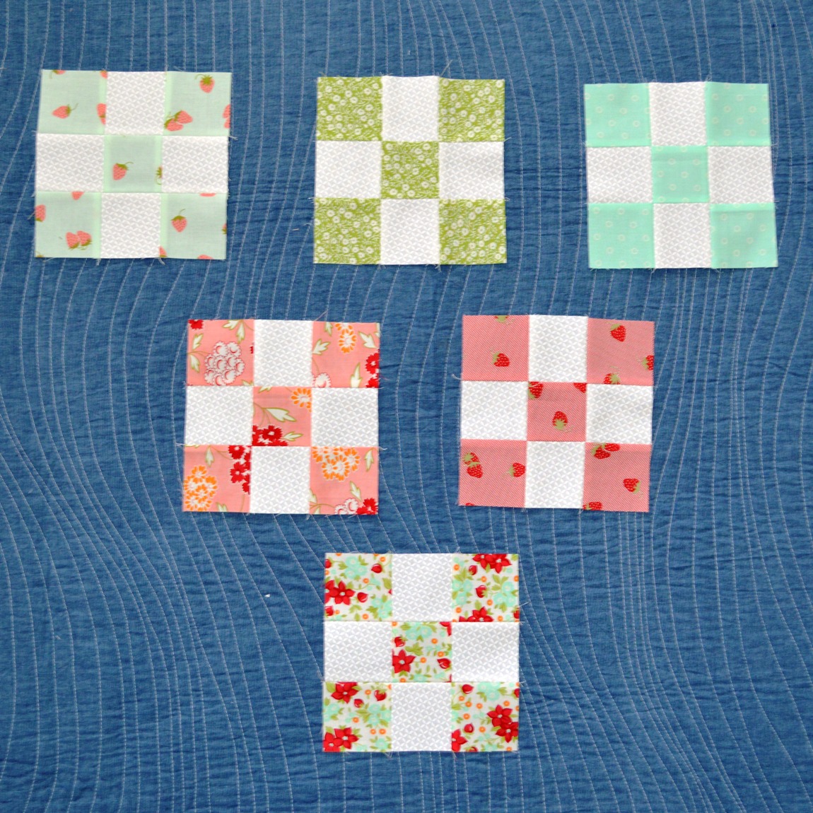 Happy Quilting: Threadology QAL - Nine Patch Blocks