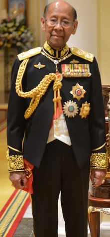 WARISAN RAJA & PERMAISURI MELAYU: Mess Kitt Seri Paduka Baginda Yang Di ...