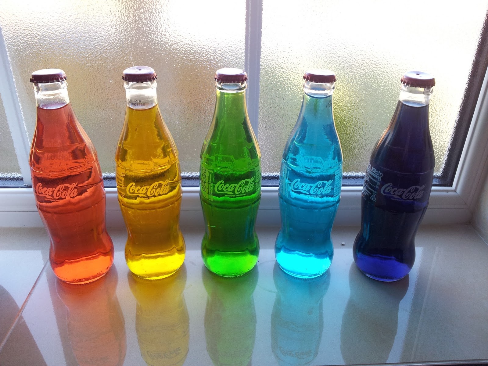 Beauty by a Geek: Coloured Coca Cola Bottles