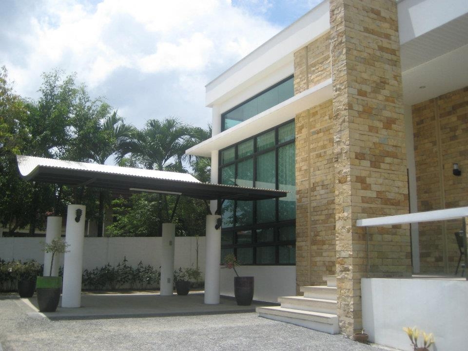 Davao Home Provider: FOR SALE: Brand New House and Lot at Insular ...