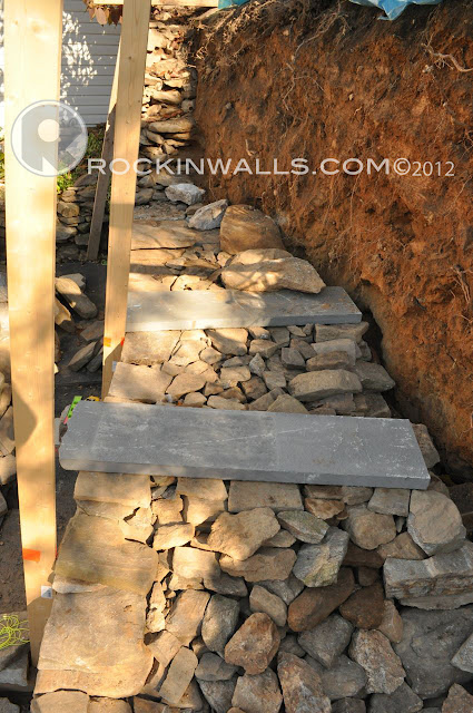 ROCKIN WALLS: How To - Tie Rocks / Through - Stones