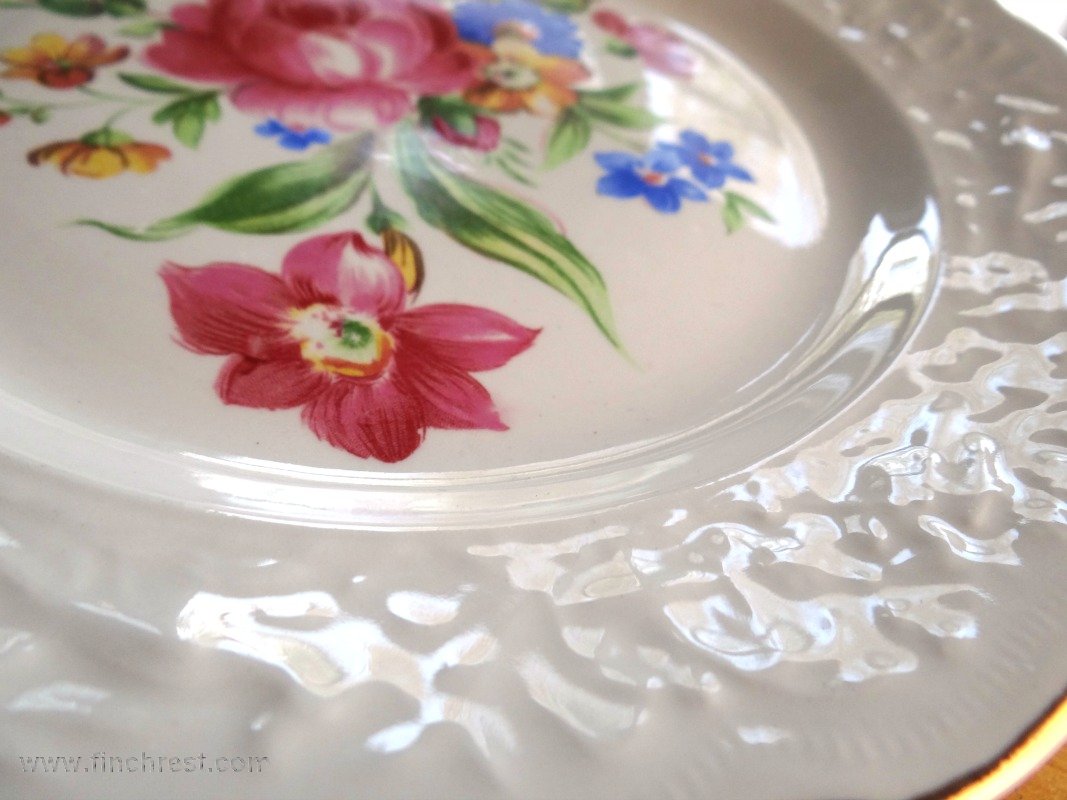 The Nest at Finch Rest: Pretty Pink Flowers on China