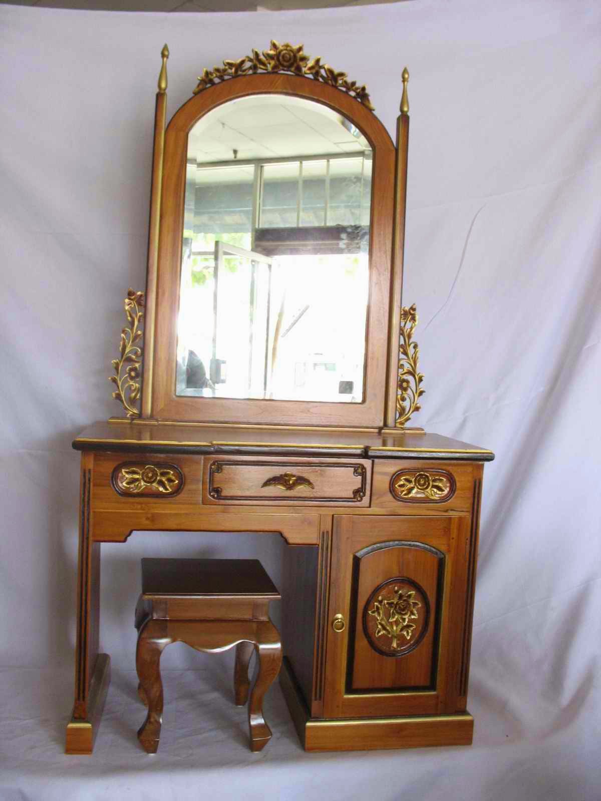 Meja Rias Ukiran | Mebel Bojonegoro