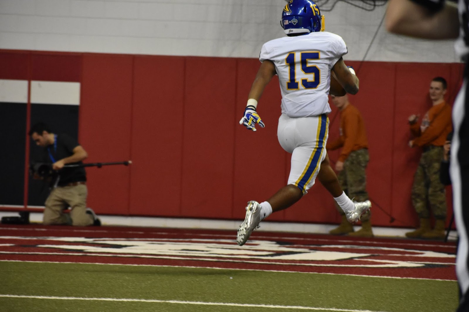 Position Preview: Wide Receiver – Jackrabbit Illustrated
