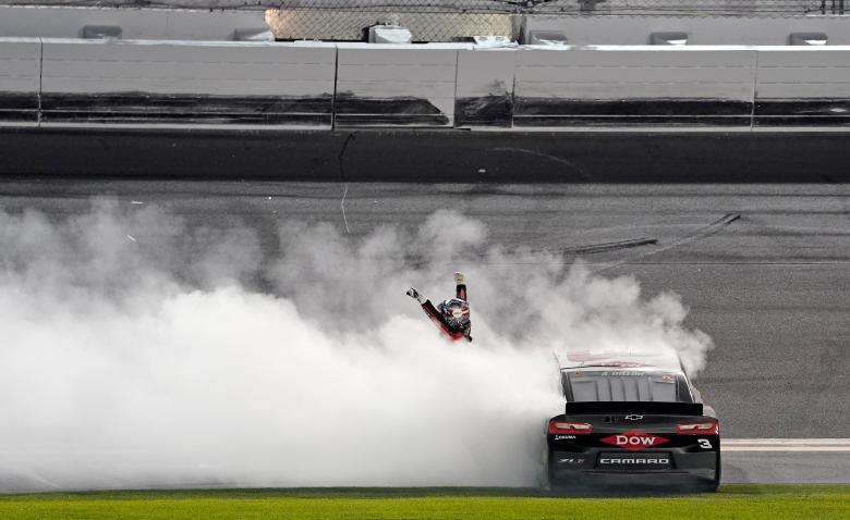 Austin Dillon wins Daytona 500