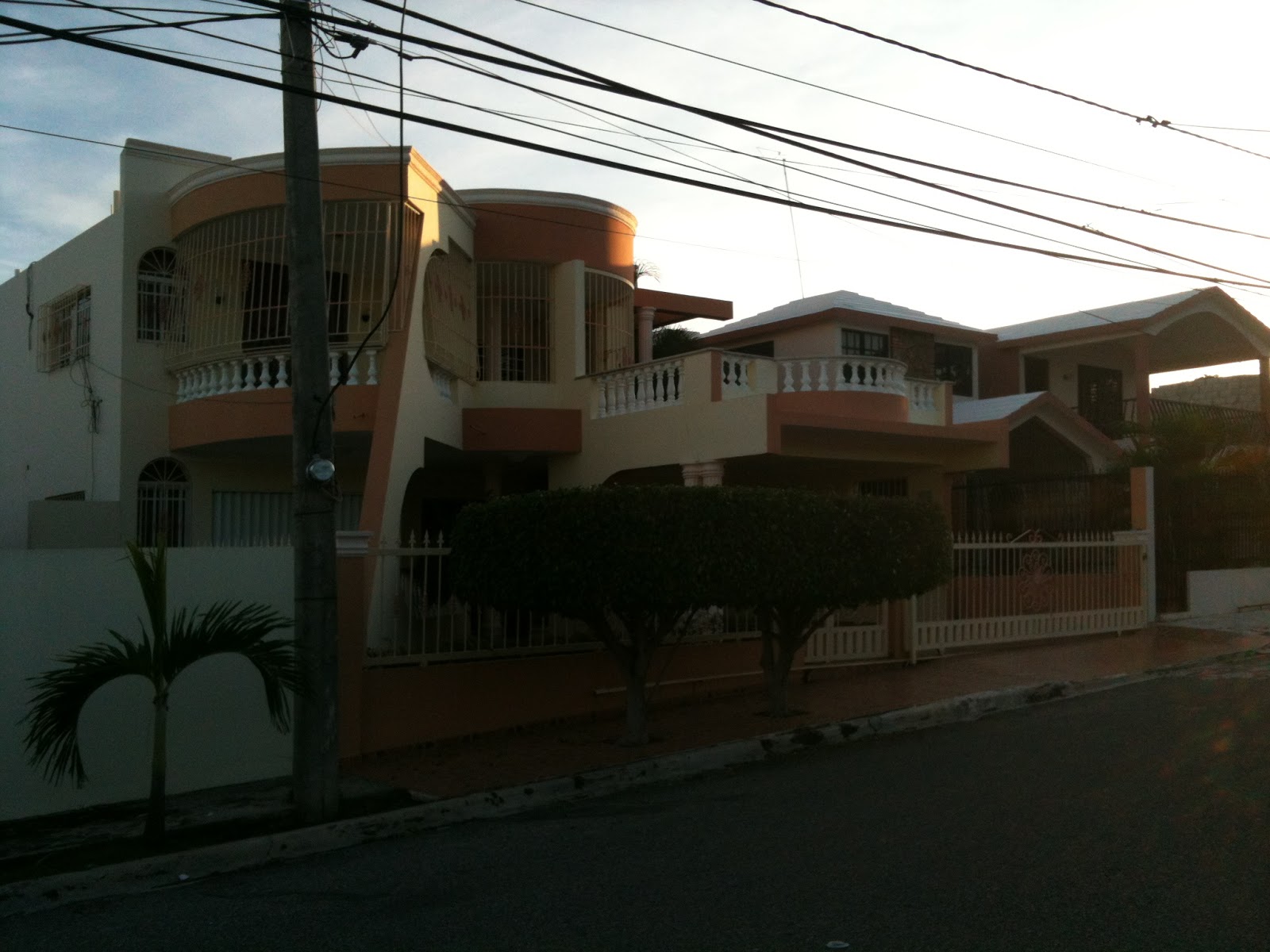 INMOBILIARIA BANILEJA: SE VENDE CASA EN BANI