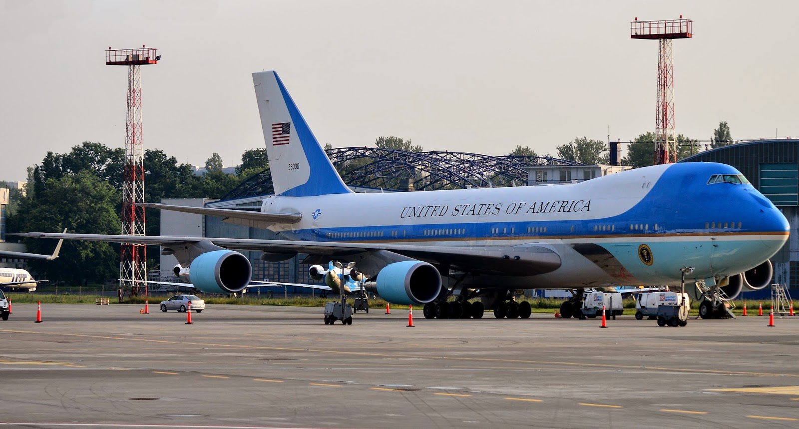W-wa Jeziorki: 25th anniversary of Poland's freedom - aeronautically ...