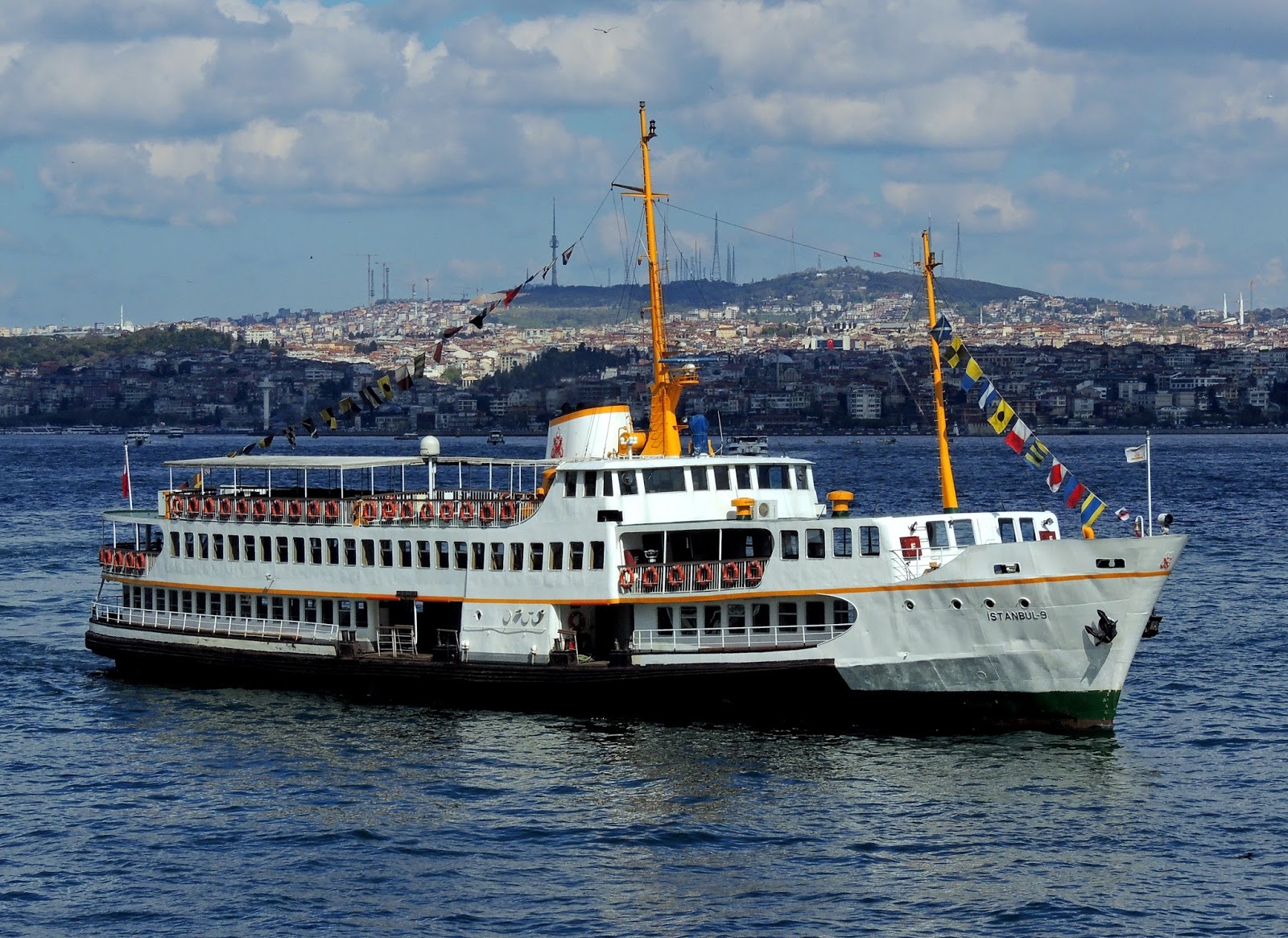 BRIAN'S SHIPPING PHOTOS: TURKISH MARITIME LINES FERRIES TWO