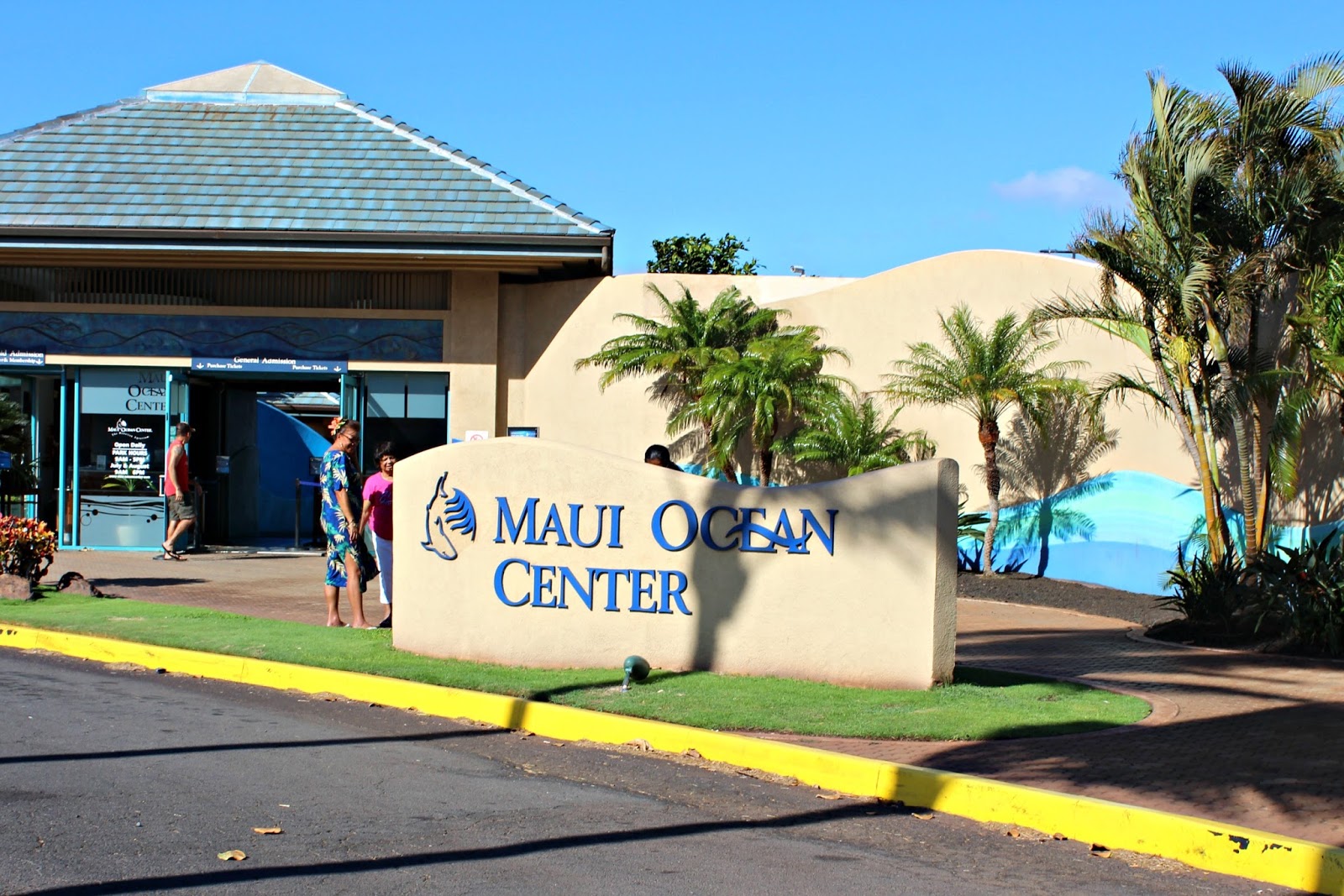 Visiting the Maui Ocean Center | Best of Wardah