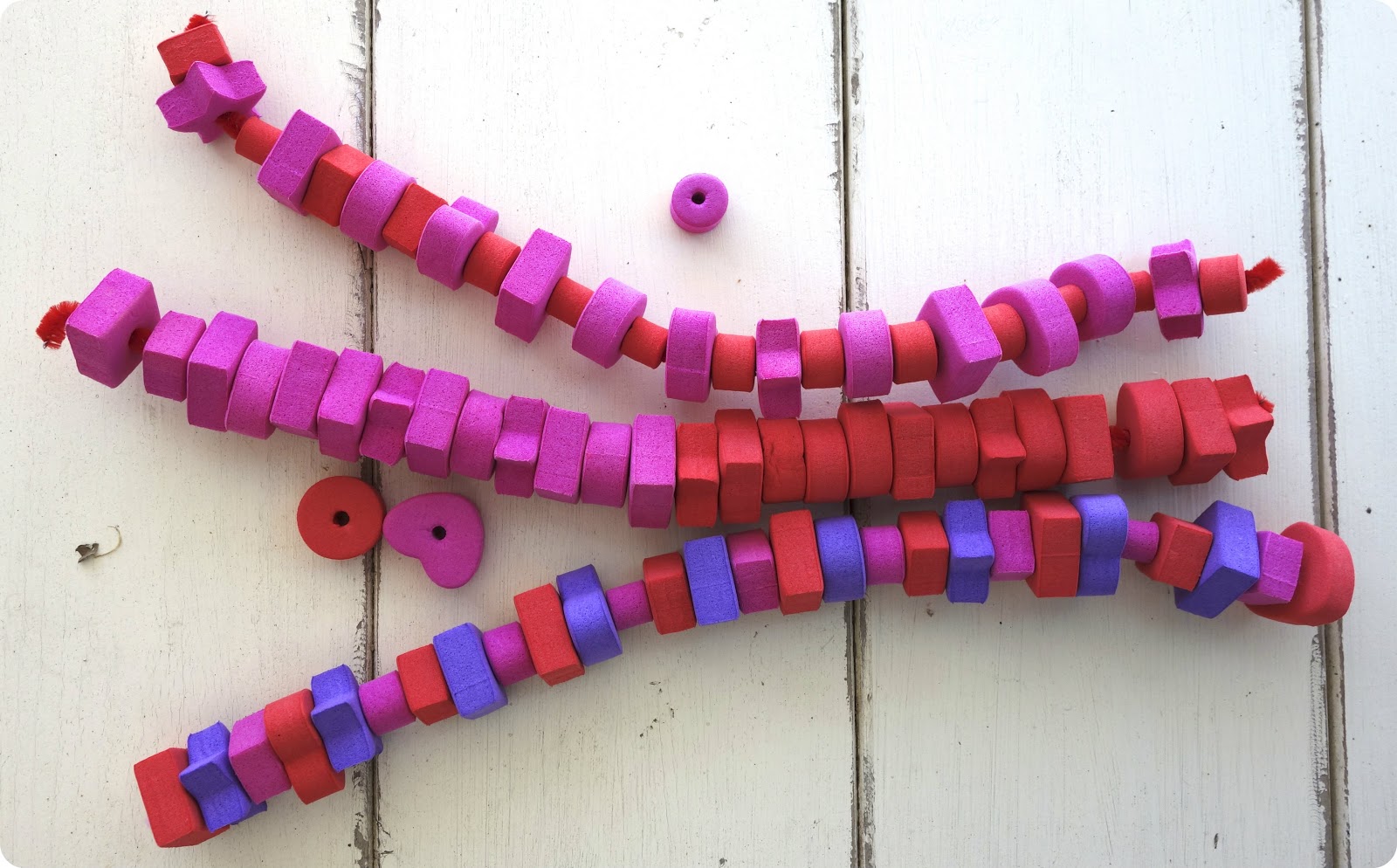 BLISSFUL ROOTS: Foam Beads & Pipe Cleaners