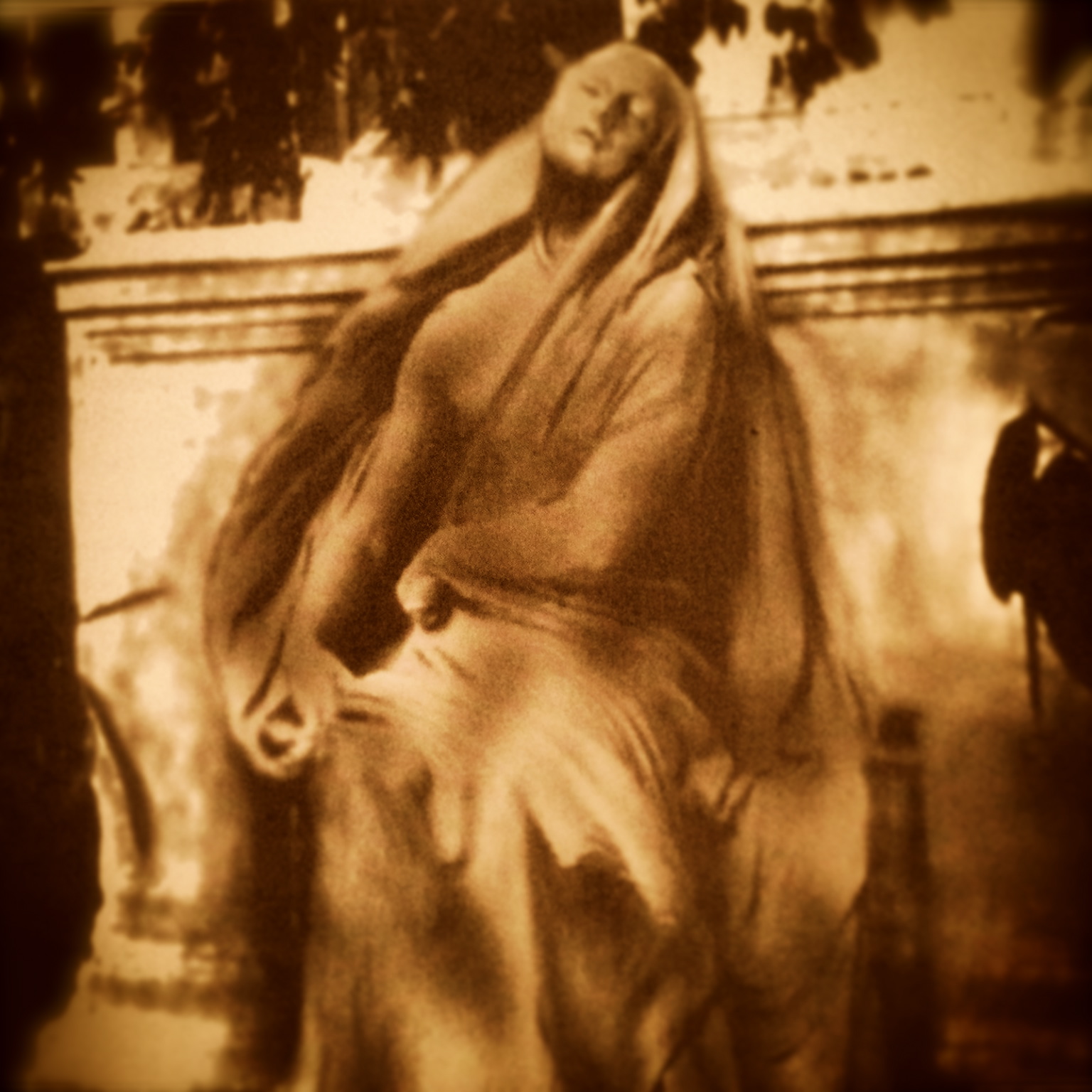 NEW ENGLAND FOLKLORE: Black Agnes, the Statue That Kills