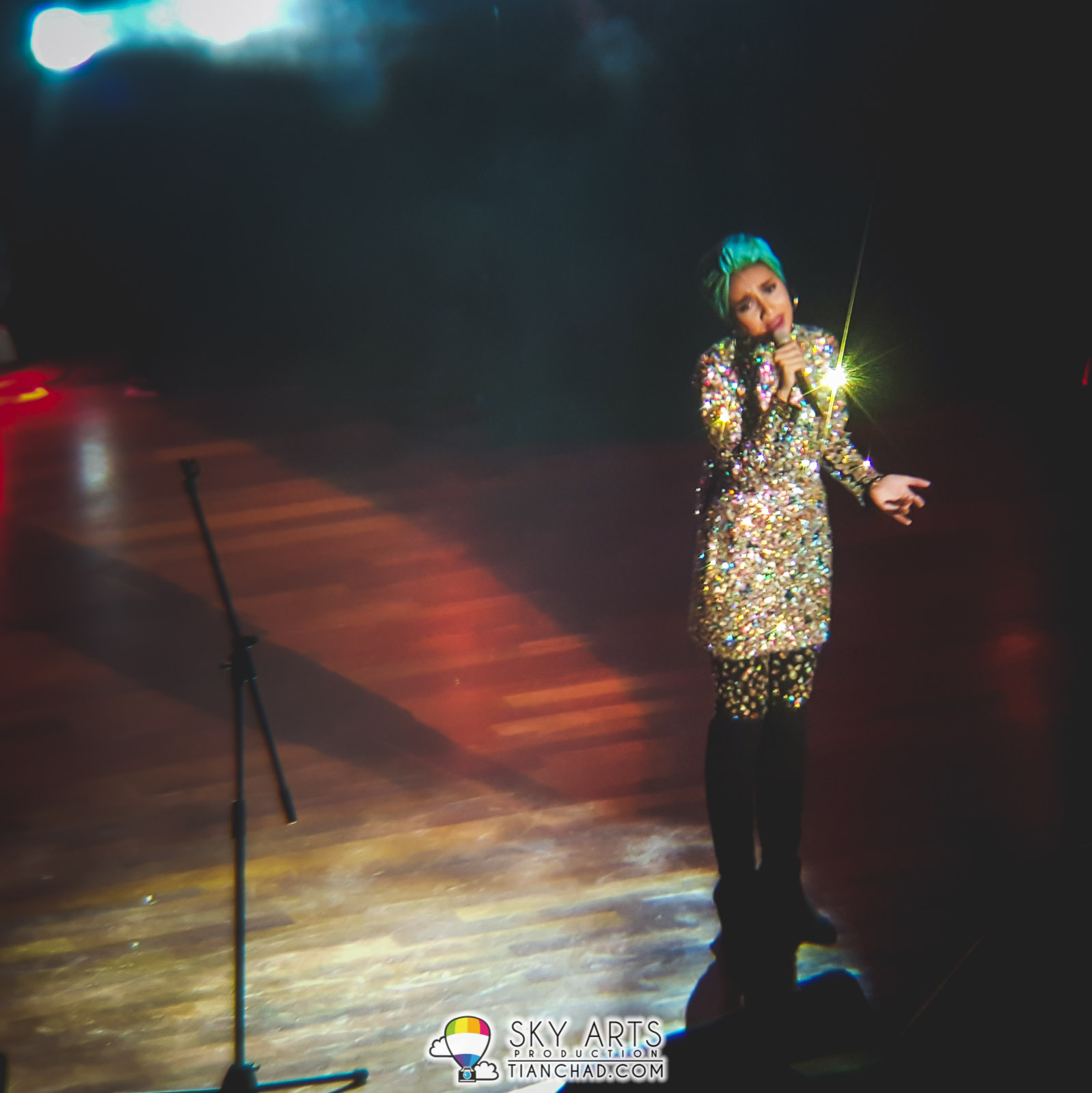 [Photo] Sparkling Night at Yuna Live In Malaysia 2015 | KLCC Plenary ...
