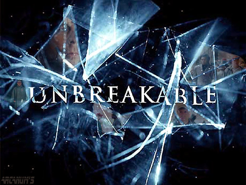 UNBREAKABLE (2000) - TRIBUTO AL CÓMIC - Fernanda Bargach-Mitre
