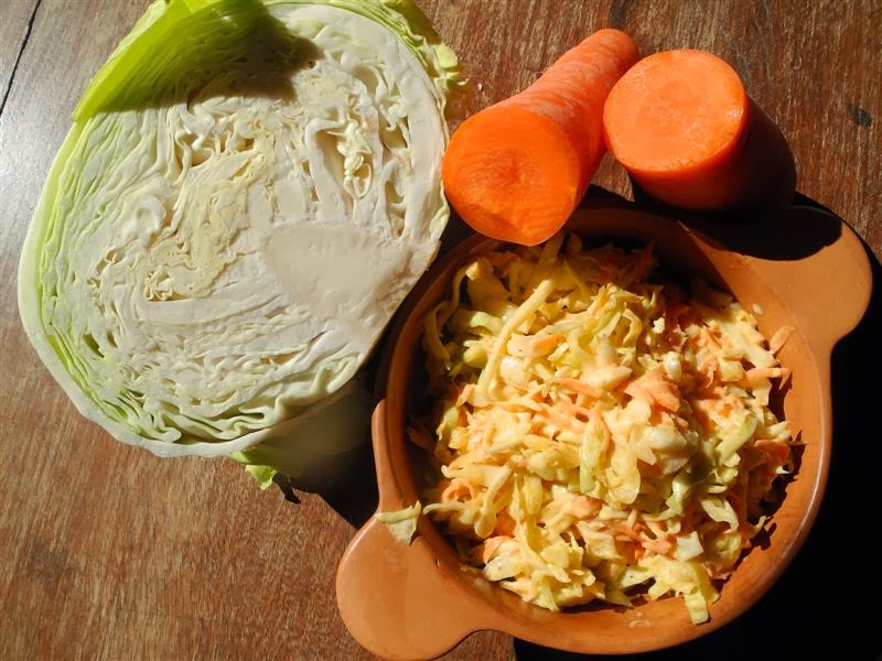 Coleslaw, ensalada de repollo y zanahoria