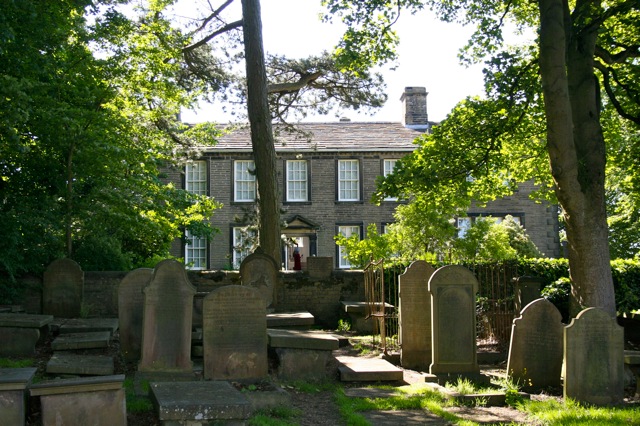 Kultura i inne pasje: „Na plebanii w Haworth” Anna Przedpełska ...