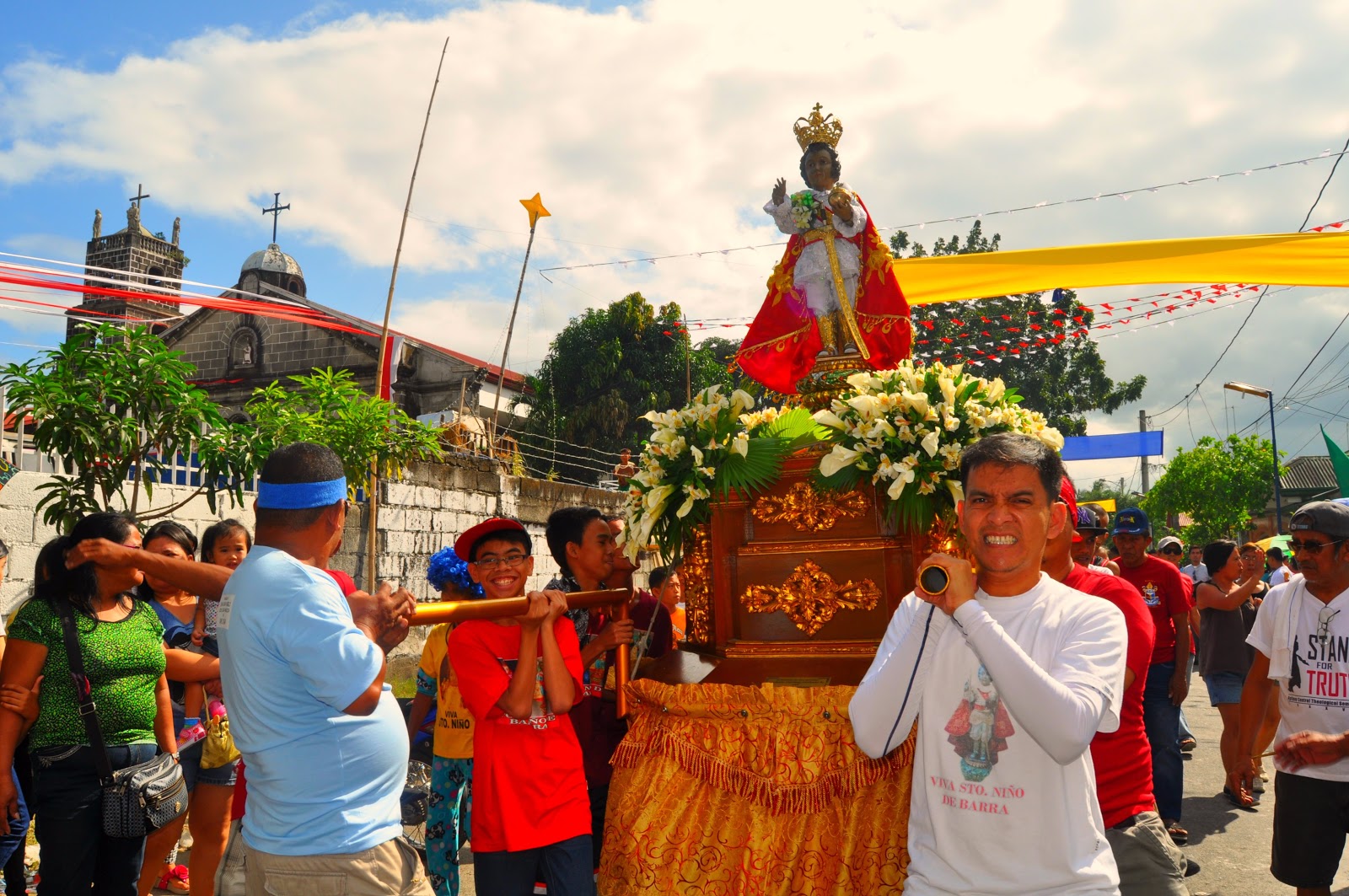 Dince's Chronicles: THE CARACOL FESTIVAL IN HONOR OF THE SANTO Niño de ...