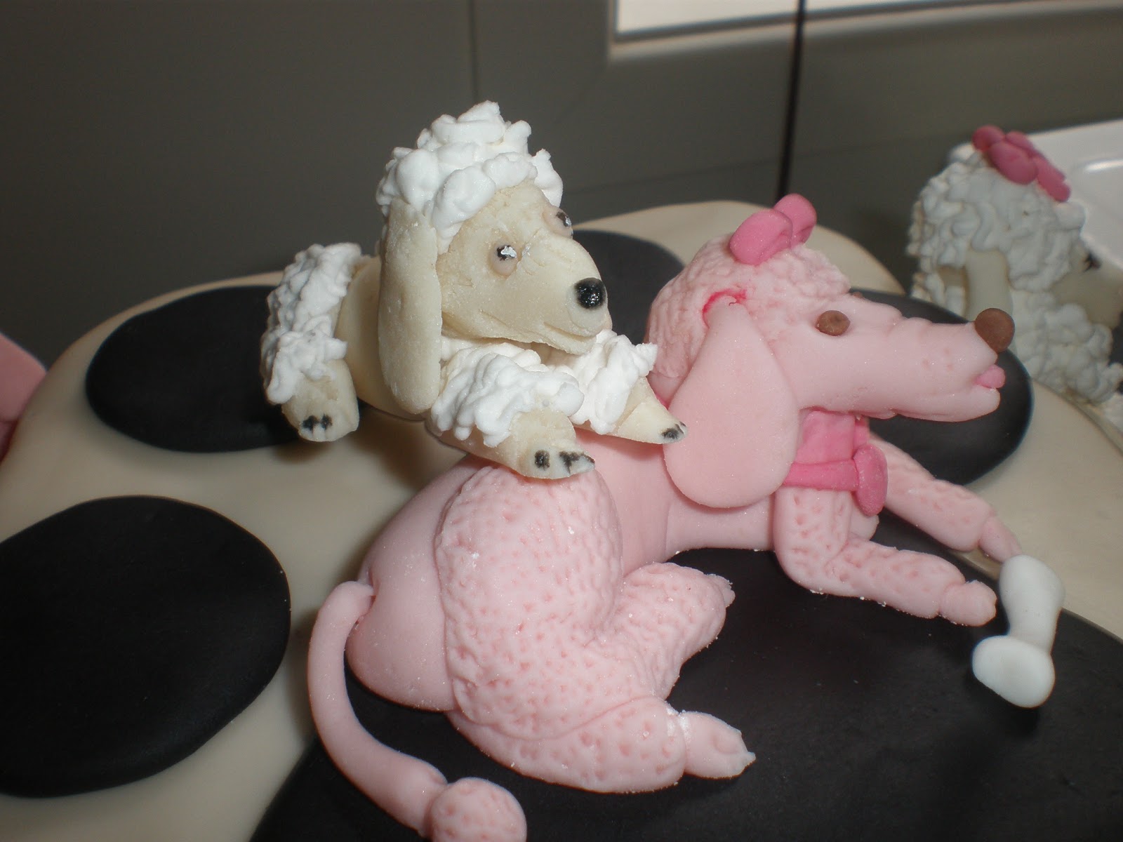 Luciene : POODLE CAKE-BOLO POODLE
