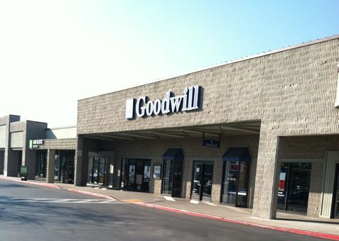 Second Hand Stories: Thrift Store Review: Goodwill Stockton, CA (March ...