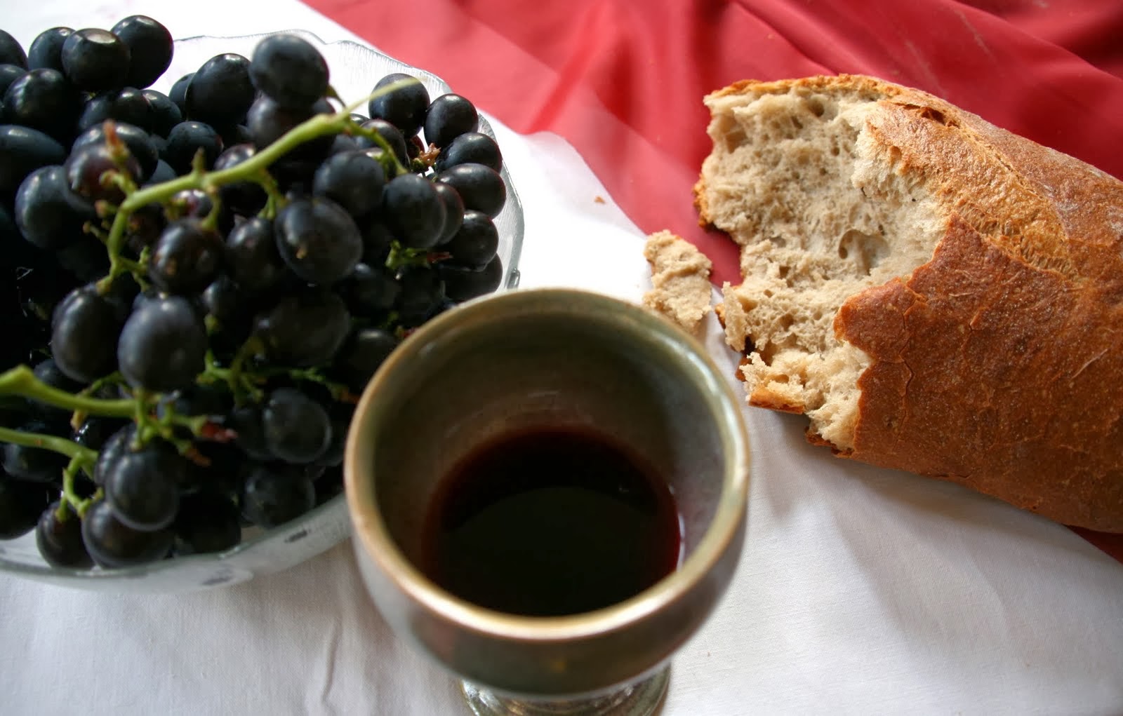 Universal | Bairro Palestina: Neste domingo Santa Ceia do Senhor