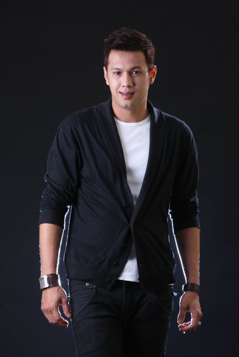 M y a n m a r H u n k s: Phyo Ngwe Soe by Photo Ko Aung (Flash Memo)