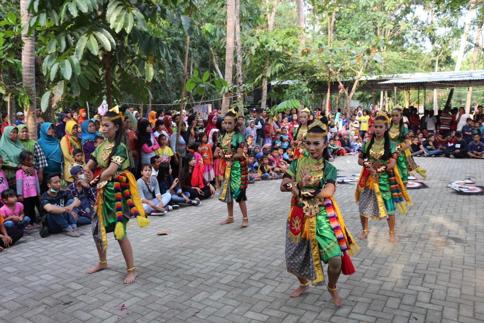 Upacara Adat Baritan Sendang Ngembel Beji Wetan Sendangsari Pajangan ...