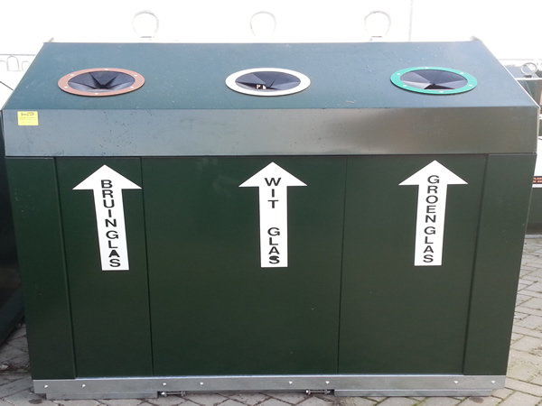 Barends Blik: ONDERGRONDSE CONTAINER