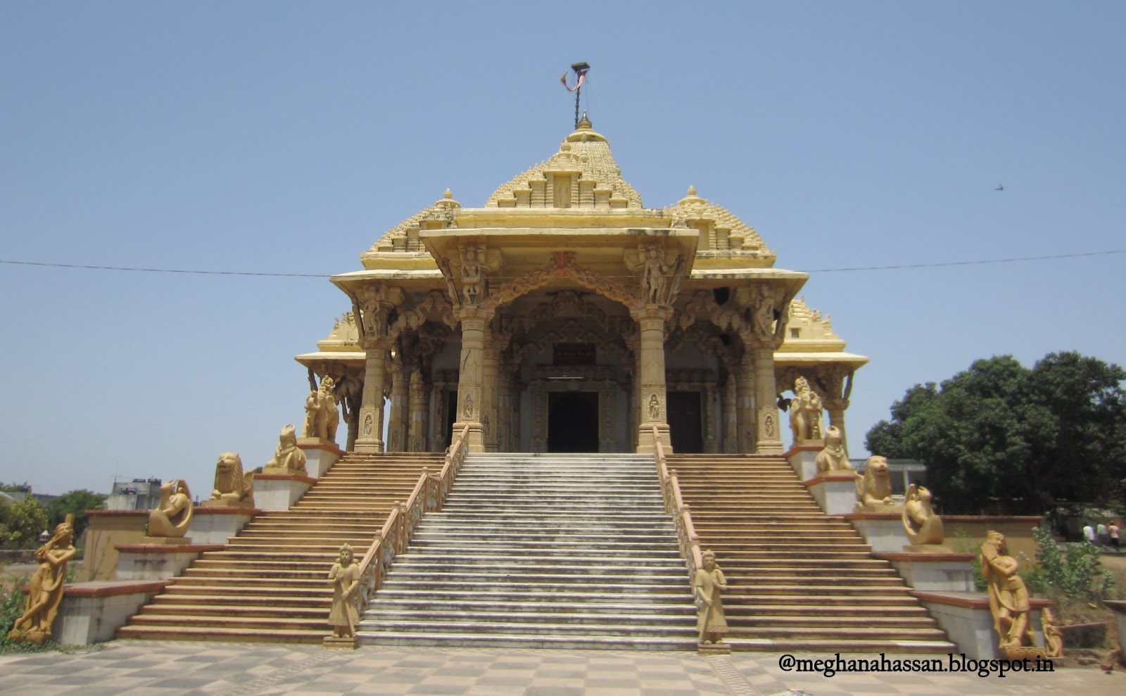 My World: Jain Temple - Simandharaswami Jinmandir