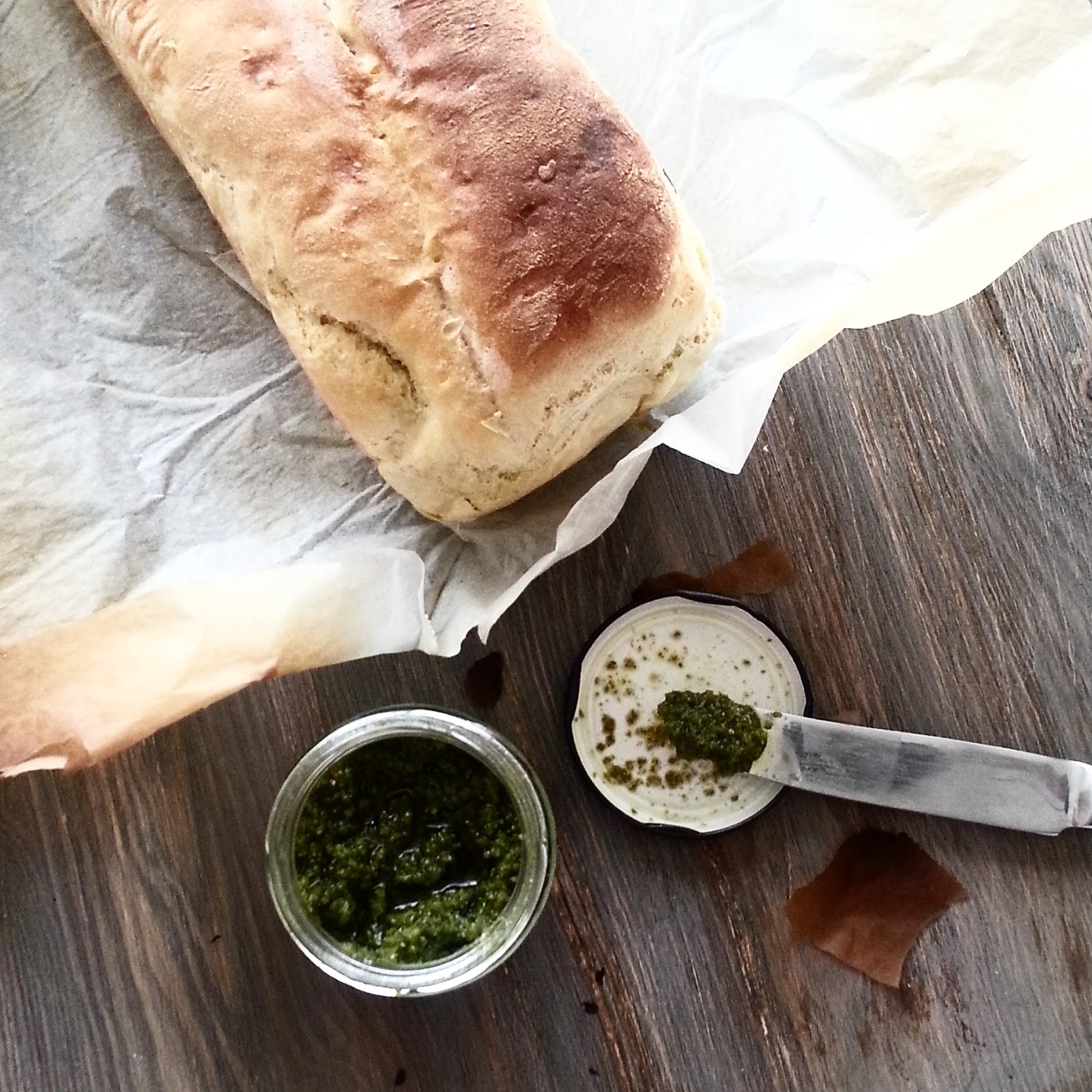 Lemon Treats: Pan al pesto