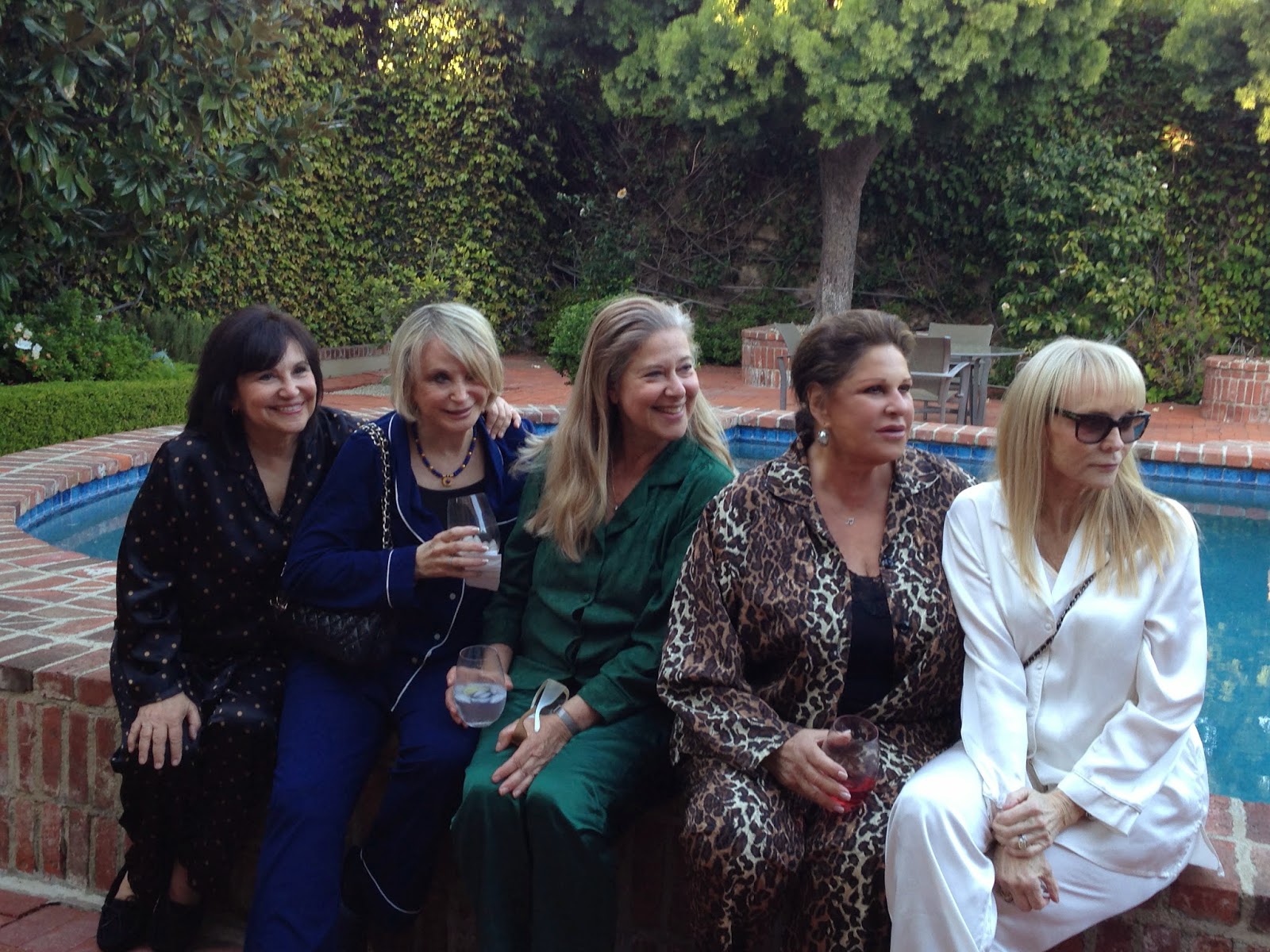 HOLLYWOOD SUE CAMERON: THE MADNESS CONTINUES...........RANDOM PAJAMA ...