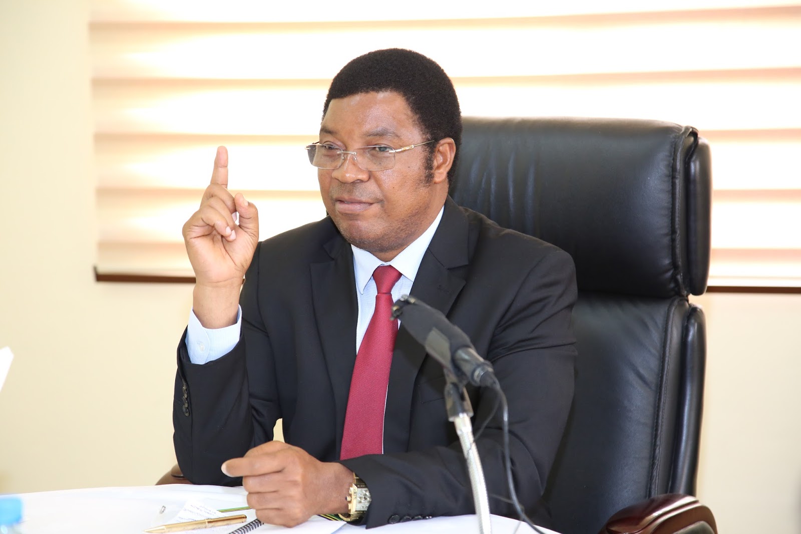 DC RUANGWA MTAFUTIE JENGO AFISA MADINI AKAE HAPA - WAZIRI MKUU - OWM