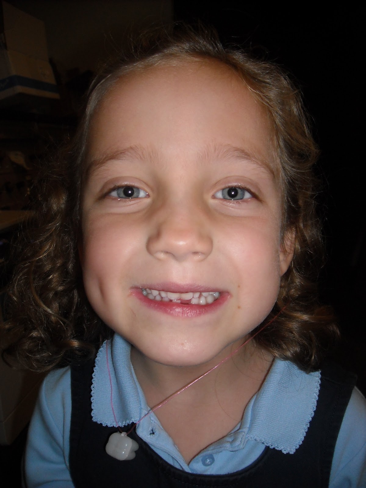 The three Z's Zachary, Zoe & Zevi: Zoe lost her first tooth