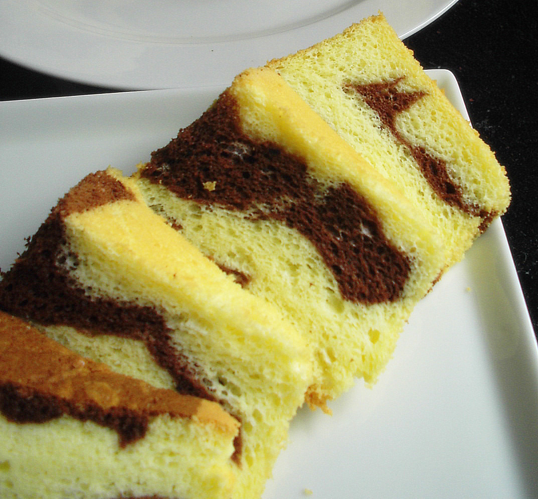 CHOCOLATE MARBLE CHIFFON CAKE