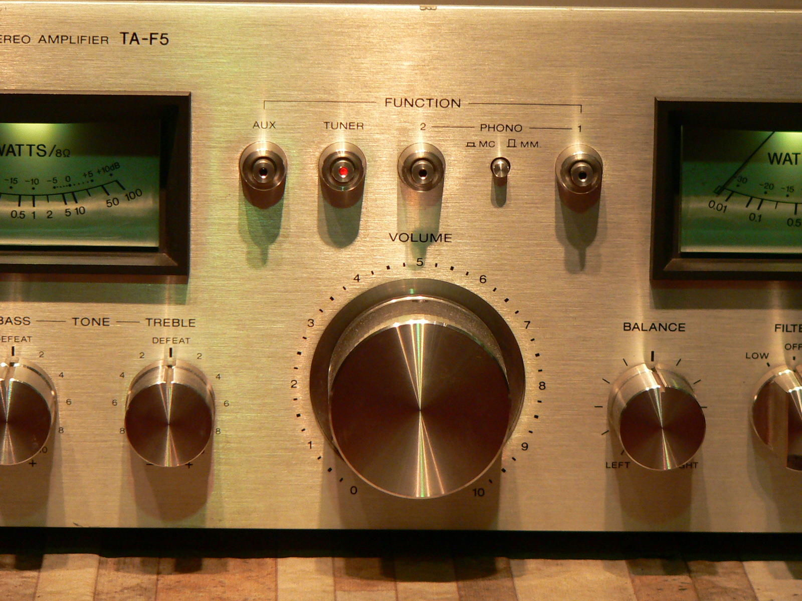 su-distribuidor audio hi-fi and hi-end: AMPLIFICADOR SONY TA-F5 -SIN STOCK-