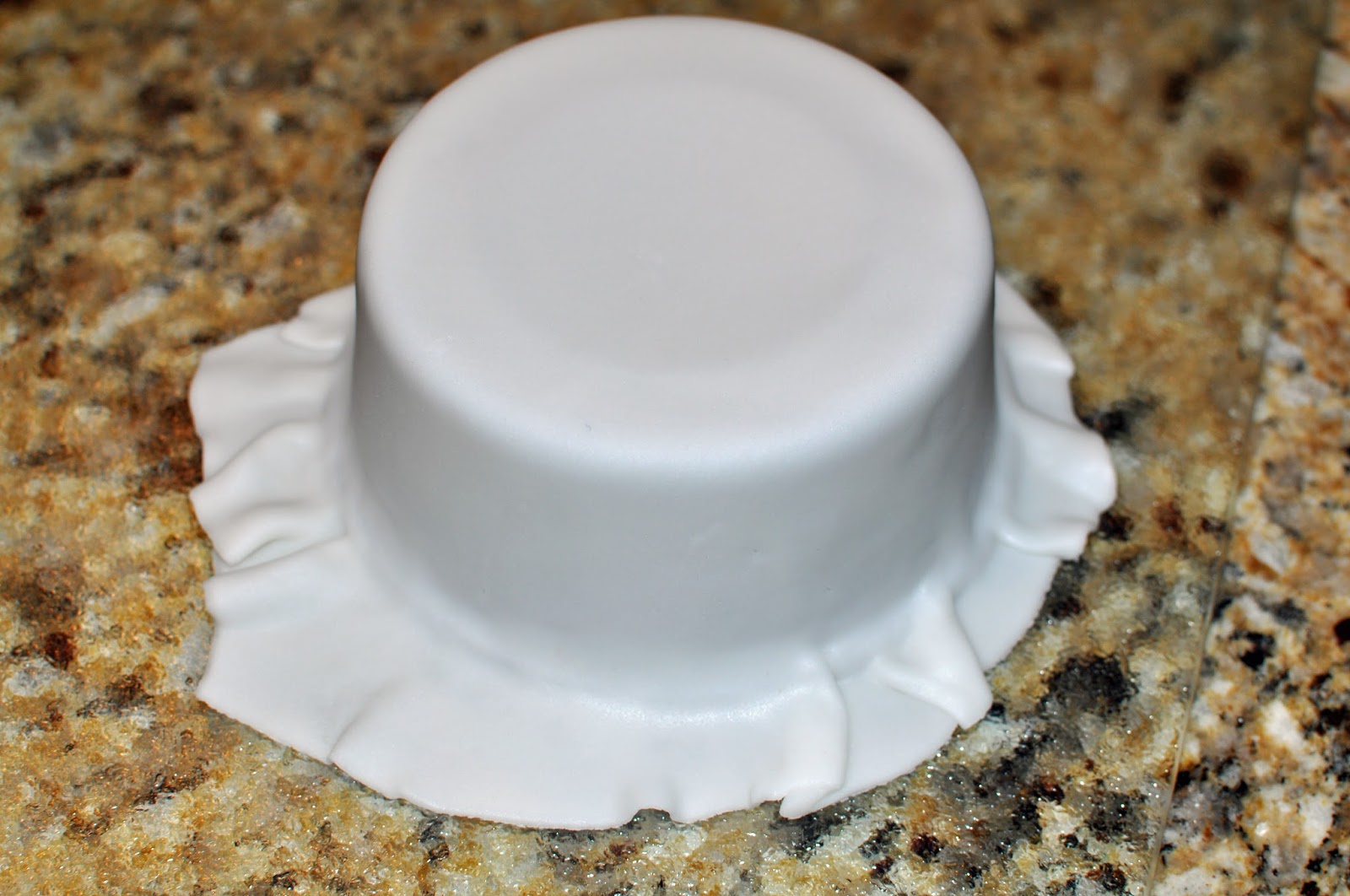 The Bake More: The Never Ending Fondant Comparison - Carma Massa Ticino