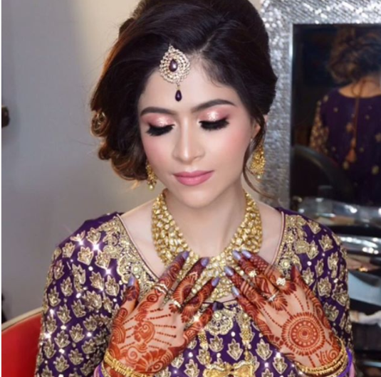 Arij Fatima looks Dazzling on her reception in Canada: See Photos ...