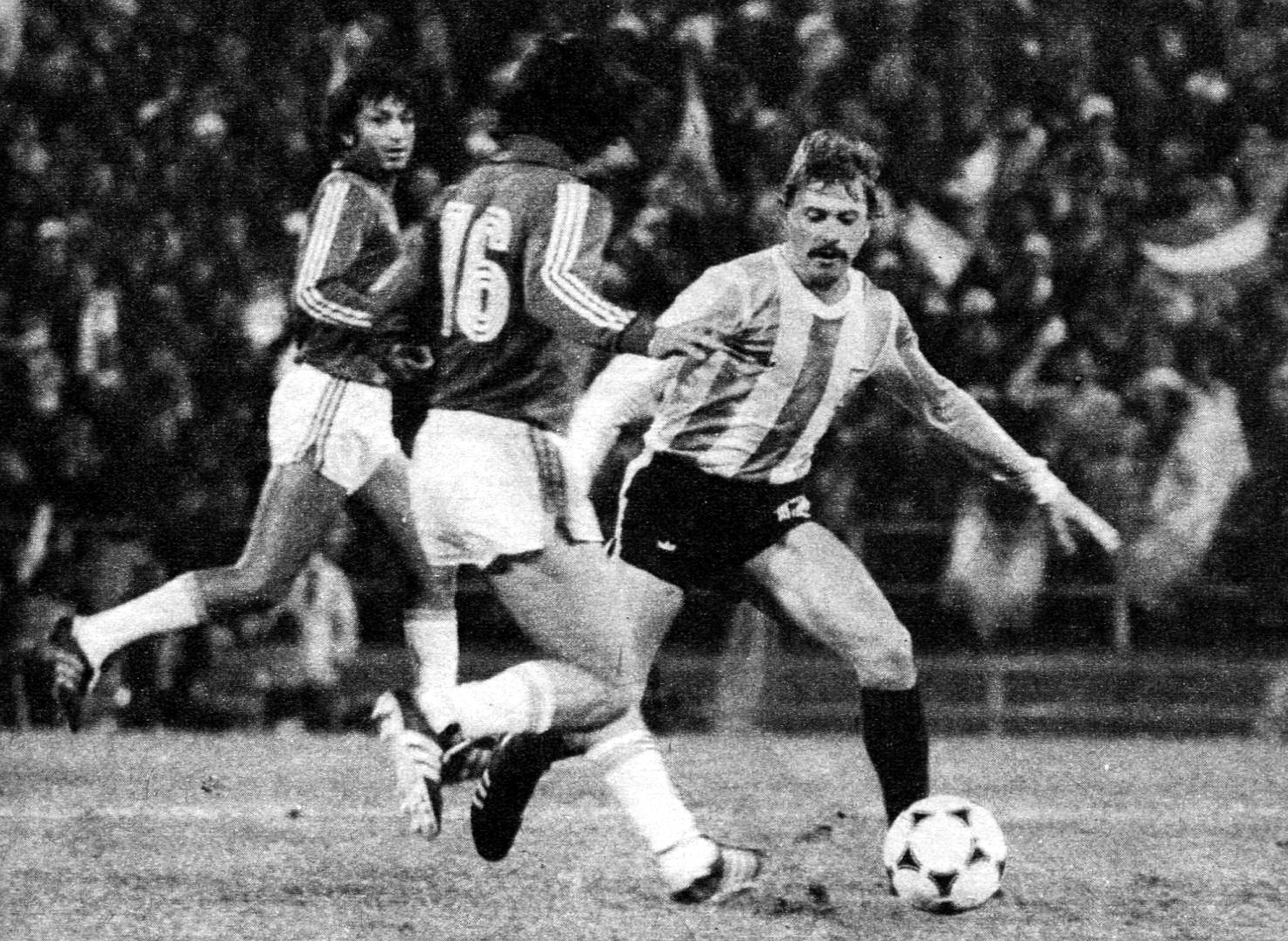 HISTORIA DE INDEPENDIENTE: GALERIA DE LA EPOCA