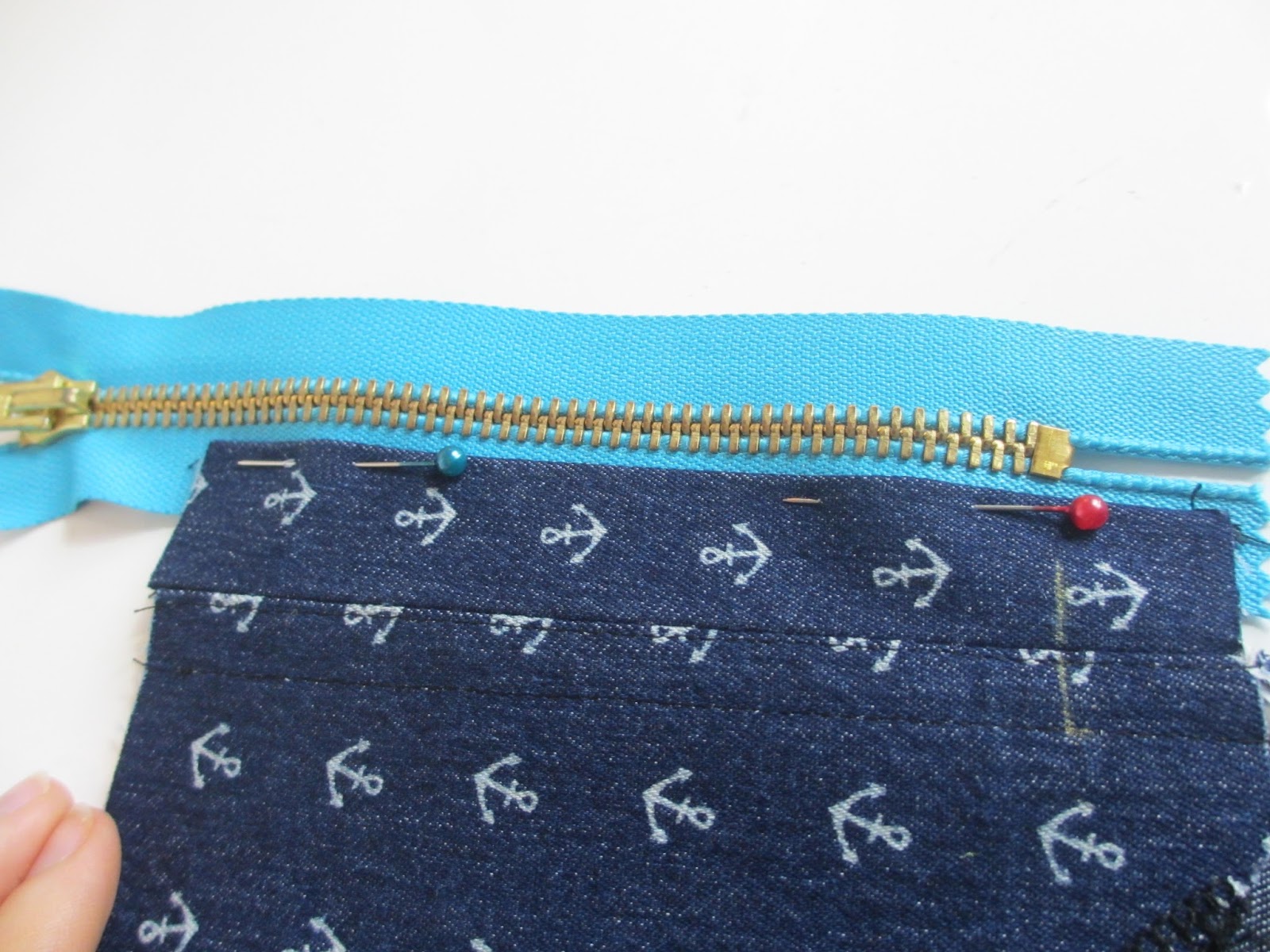 Crafty Clyde: Made up on the Fly - Fly Front Zip Tutorial!