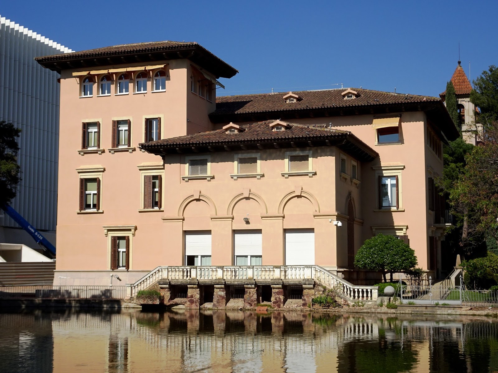 Redescubriendo Barcelona y más allá: 07/04/2017 Torre Girona