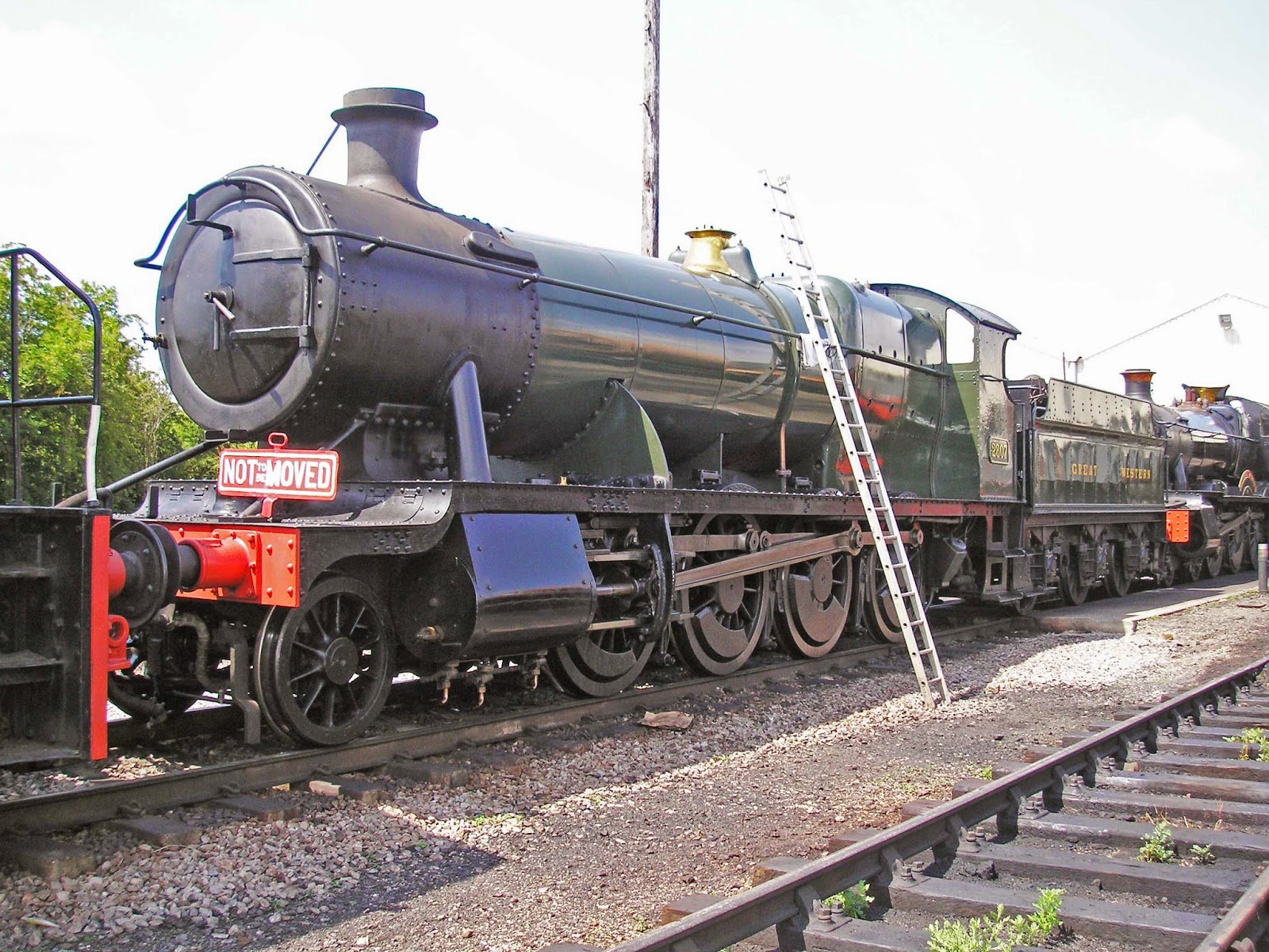 GWR 2800 Class No. 2807: Maintenance Update (bootscrapers, safety ...