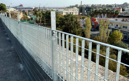ΚΑΓΚΕΛΑ,ΚΑΓΚΕΛΑ,ΚΑΓΚΕΛΑ ΠΑΝΤΟΥ ΚΑΙ ΤΑ ΜΥΑΛΑ ΣΤΑ ΚΑΓΚΕΛΑ…»