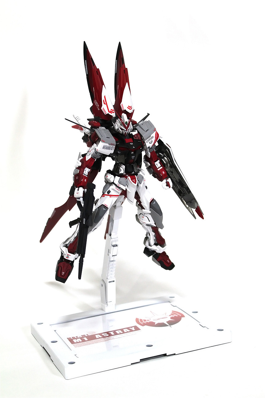 Gundam Family: May 2016