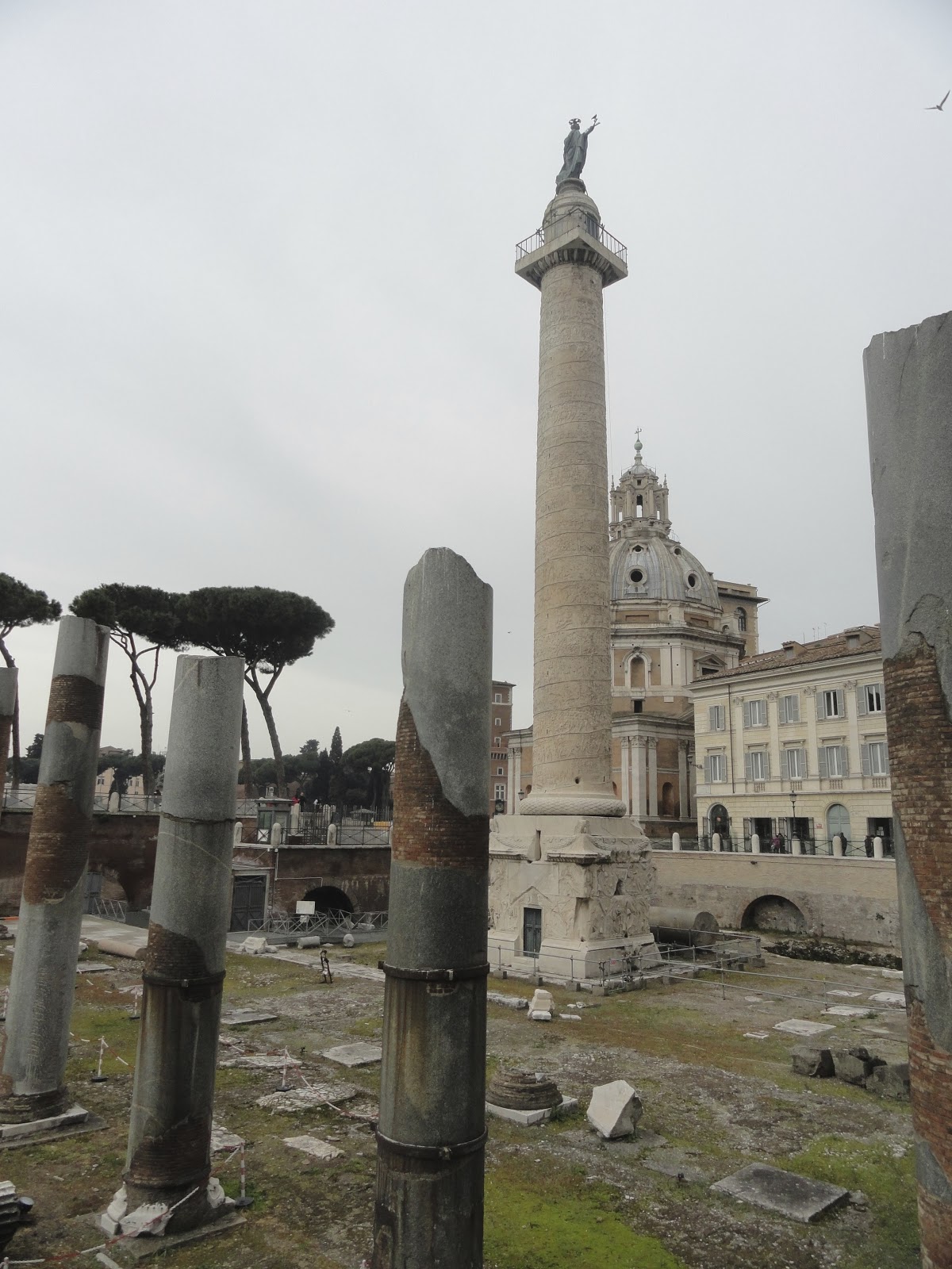 Oh honey, Don't worry: Bike tour and history lesson of Rome
