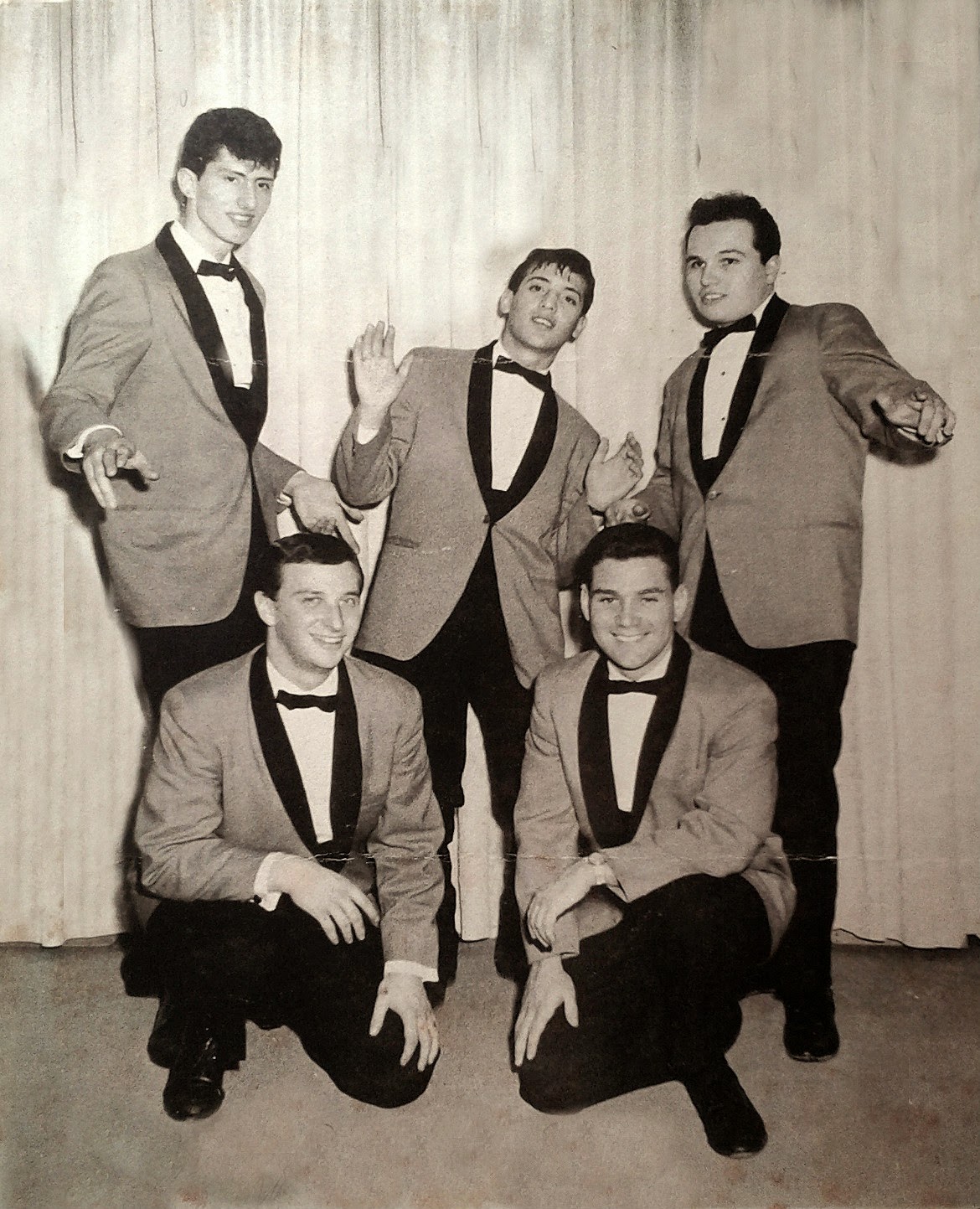 WHITE DOO-WOP COLLECTOR: VITO & THE SALUTATIONS_I Look At The Moon