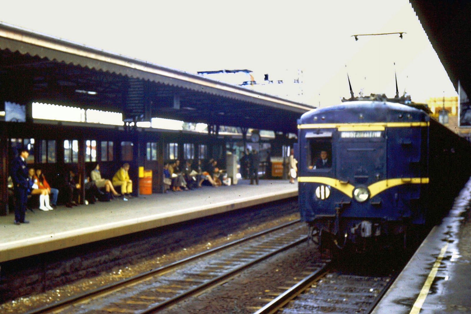 transpress nz: suburban electric Harris train in Melbourne, 1971